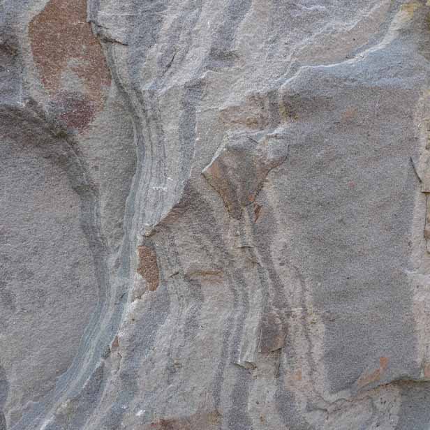 Striber i Dark Sandstone - Sandstone Natursten